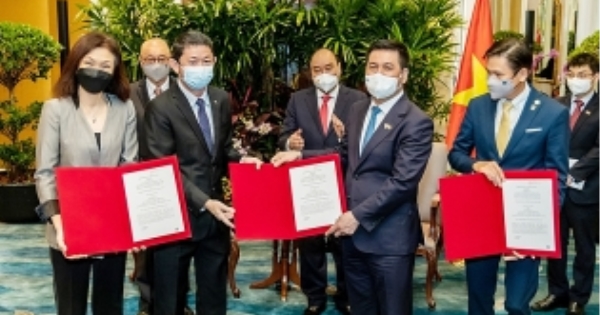 Sembcorp Industries inks four agreements during Vietnam President’s ...