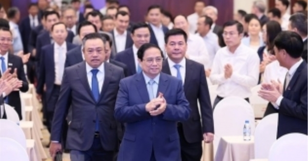 PM attends signing of largest gas-power project