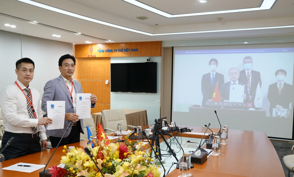 Tripartite cooperation on liquefied gas distribution system